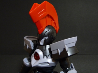 1/1 ダンボール戦機W LBX 018 アキレス・ディード買ってきました＆仮組みしました！: MASの日記